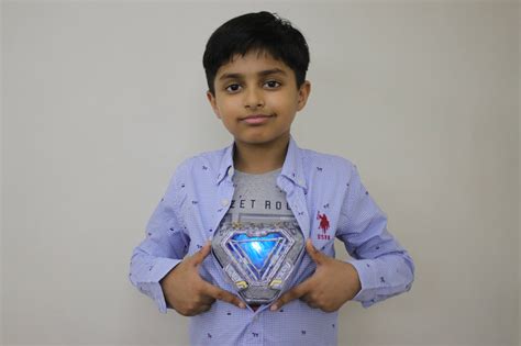 Iron Man Arc Reactor Mark 85 Cardboard Craft Diy Sparsh Hacks