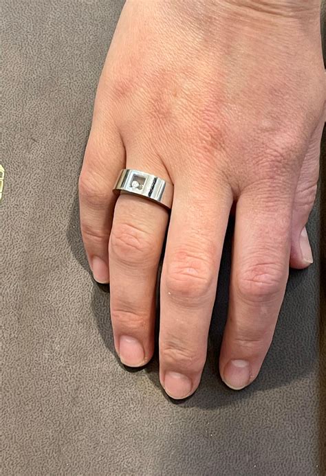 Chopard Happy Diamond 18k White Gold Floating Diamond Ring Estate For Sale At 1stdibs Happy