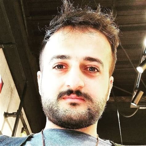 Soroush Soroushizadpanah • Threads Say More