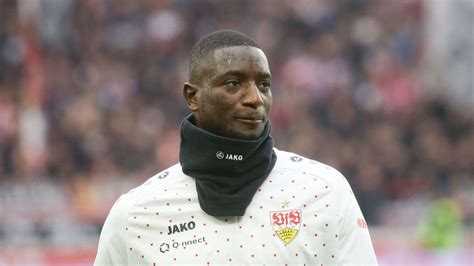 Stürmer Des Vfb Stuttgart Der Vfb Und Das Bangen Um Serhou Guirassy