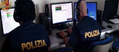 Mandami Una Tua Foto Nuda Adesca Ragazzina Su Fb Arrestato Uomo