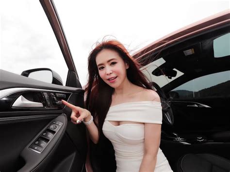 女模李冠儀→試車手！影片速破百萬「聽聲音就戀愛了」 Ettoday星光雲 Ettoday新聞雲