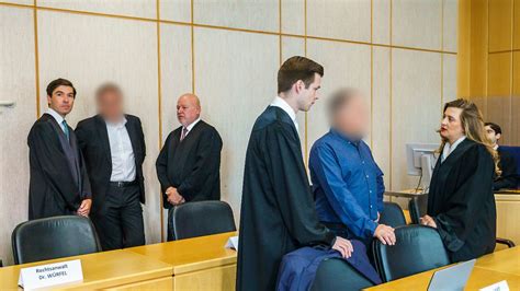 Bank bei Betrug unterstützt Top Jurist in Cum Ex Prozess zu Haftstrafe verurteilt n tv de
