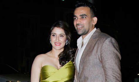 Zaheer Khan With Wife Sagarika Ghatge Folder