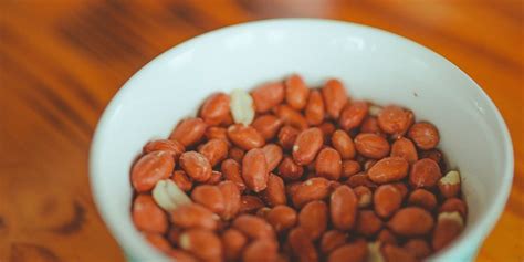 8 Manfaat Makan Kacang Tanah Yang Tidak Boleh Dilewatkan •