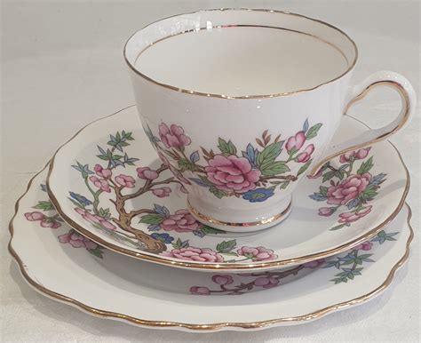 Colclough Bone China Dessert Plate Vintage Indian Tree Plates Home And Living Kitchen And Dining