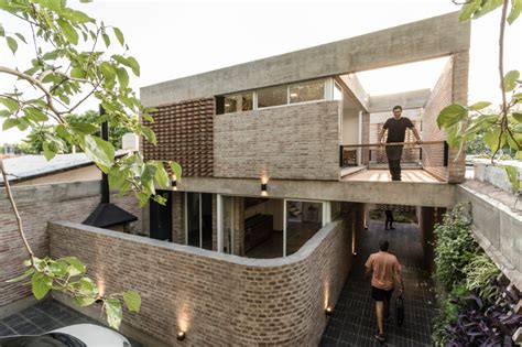 Curved Brickwork Fronts Mendoza Apartment Building By Primer Piso Brick