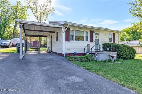 2306 Bradshaw Garden Road Knoxville Tn 37912 Compass