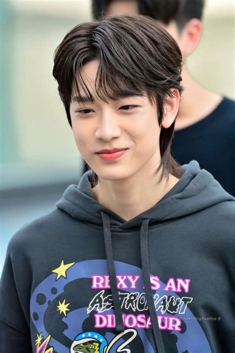 ปักพินโดย Jungyipp Y ใน Nex