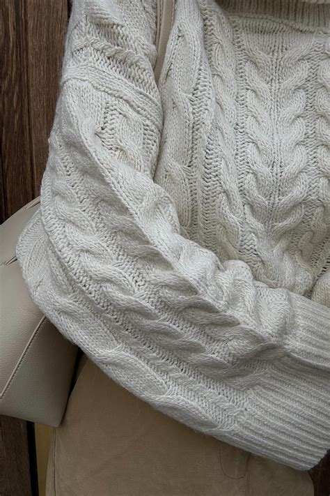 Turtle Neck Knitted Cable Sweater Offwhite Na Kd