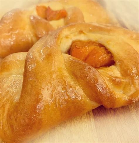 слоеная булочка с курагой - калорийность, пищевая ценность ⋙ ...