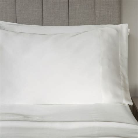 Mulberry Silk Island Shape Bedding Pack Tuck Me Under