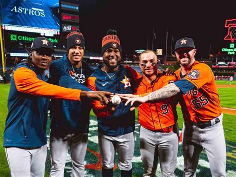 Astros Lanza Juego Sin Hit Y Empata La Serie Mundial