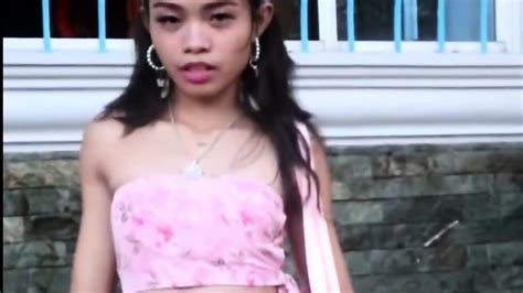 The First Successful Try To Install A Chinese Butt Plug Inside To Tiny