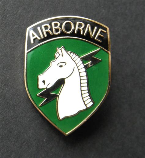 Us Army 1st Special Operations Command Airborne Hat Lapel Pin Badge 1
