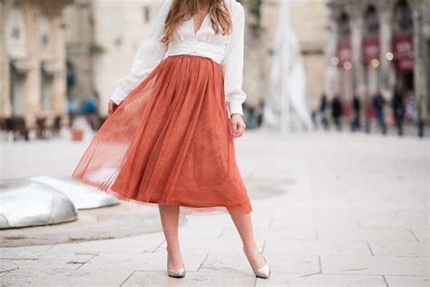 Comment Porter La Jupe Tulle Mi Longue La Penderie De Chloé