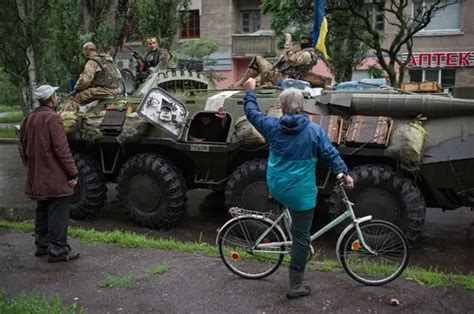 Донбас 2014 як розгоралася велика війна Bbc News Україна