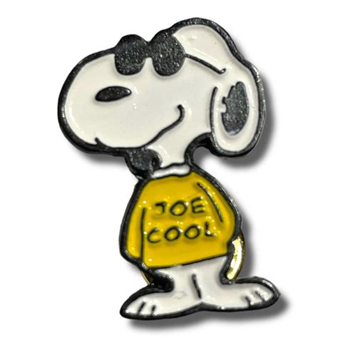 Pin Snoopy Artefacto Store
