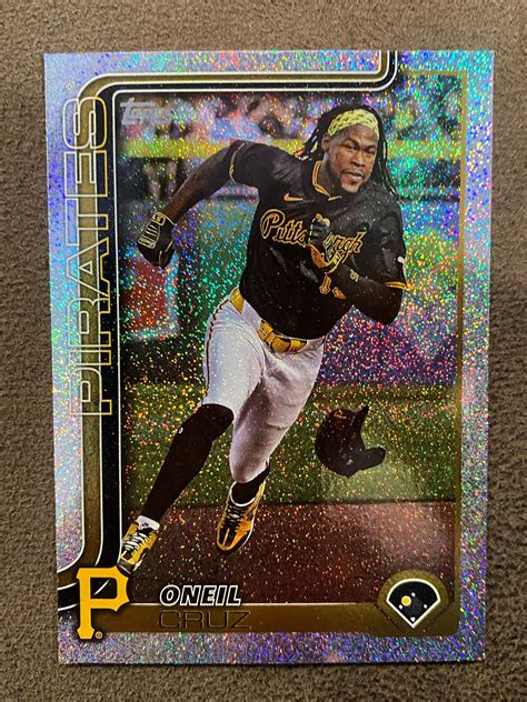 Oneil Cruz 2025 Topps Series 1 Sand Glitter Parallel Pirates