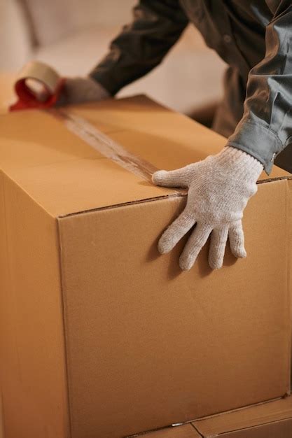 Caja De Cartón Sellada Para Mudanzas Foto Premium