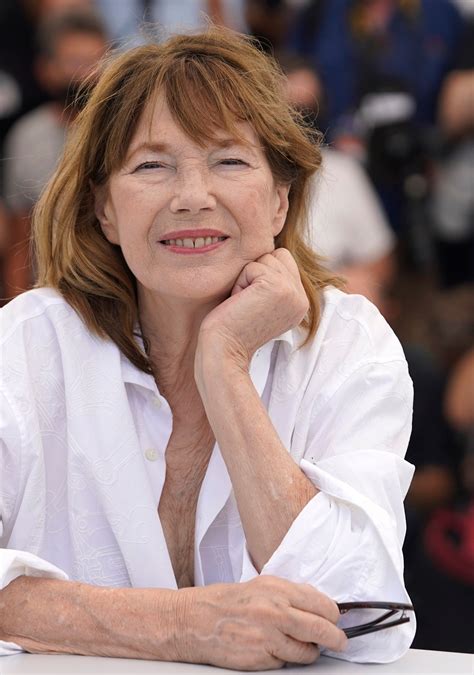 Philippine Villagers Flee Ashfall Sight Of Red Hot Lava From Erupting Mayon Volcano Kget 17