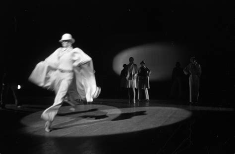 A Look Back At The Battle Of Versailles Fashion Show In 1973 Artofit