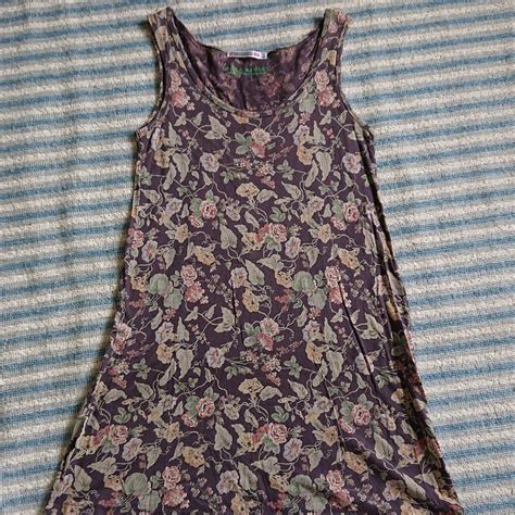 ユニクロ×ローラアシュレイ ノースリーブチュニック メルカリ