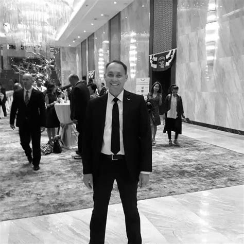 Ескендир Eska Isa • Threads Say More