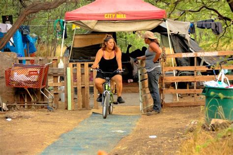 The Other Side Of Paradise Inside Hawaiis Giant Homeless Community