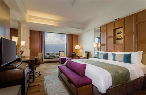 Shangri La Chiang Mai Travel World
