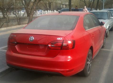 Spy Shots Volkswagen Sagitar GLI Is Naked In China