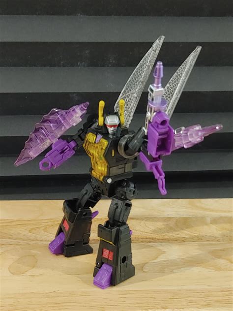 Lets See Your Fav 007 Type Poses In Your Collection Rtransformers