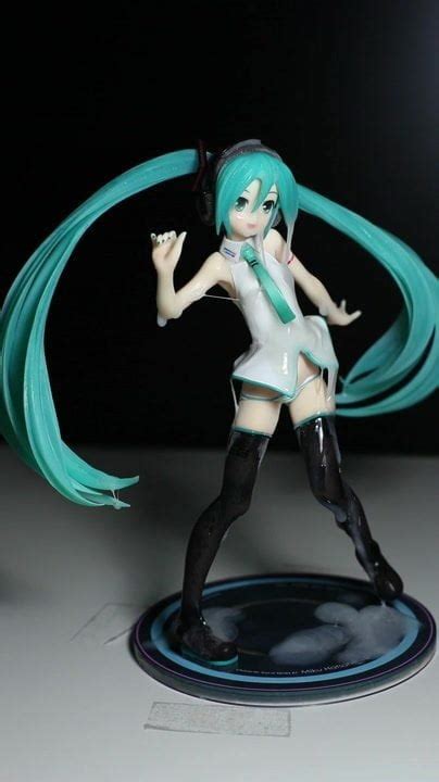 Lat miku éjaculations multiples sof xHamster