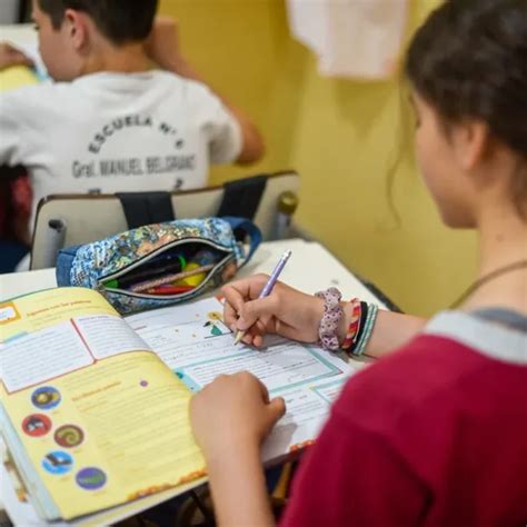 Vuelta A Clases Cómo Acceder A La Ayuda Escolar Y Opciones Para Todas