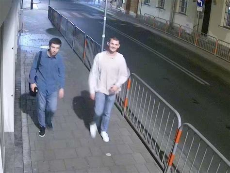Rozpoznajesz osoby ze zdjęcia Szuka ich policja Wydarzenia w INTERIA PL