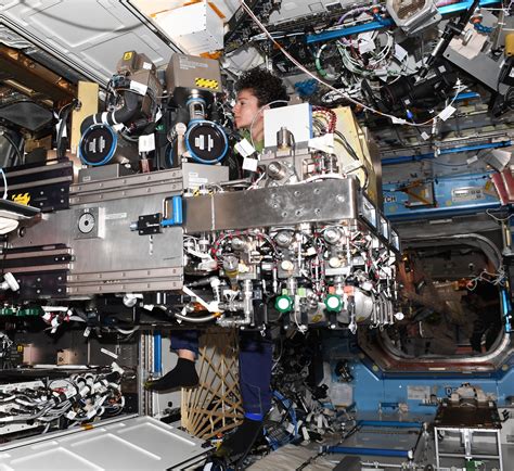 Iss Integrated Combustion Rack Photo