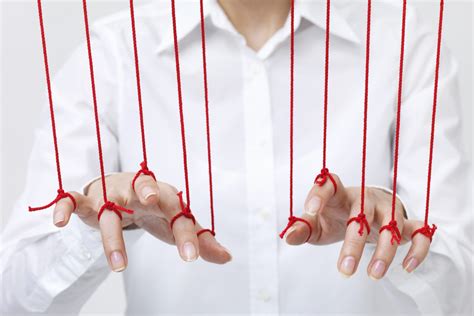 20 Signs Of Emotional Manipulation To Watch Out For