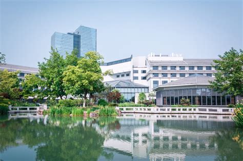1 Top Medical Universities In India Contact Now