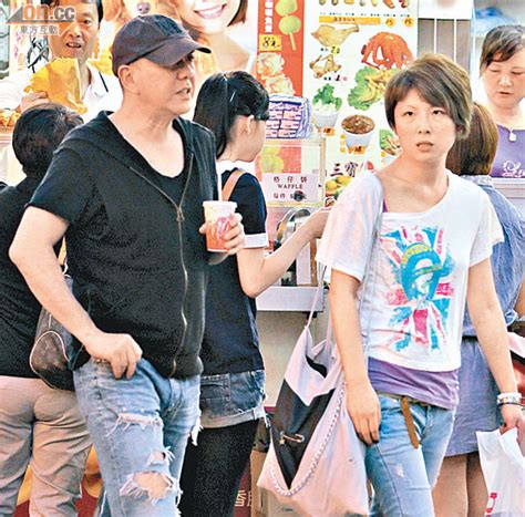 黃秋生減肥飲果汁頂肚 東方日報