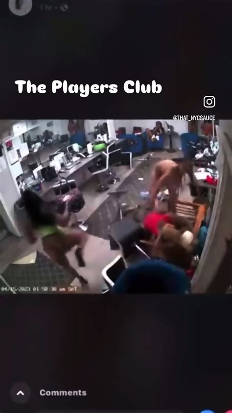 Hoes Fighting In The Club Eporner