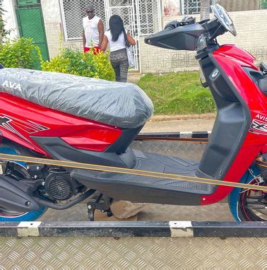 Moto de gasolina Ava Avispón en Playa La Habana Cuba Revolico
