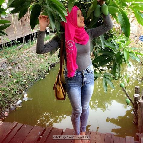 Jilboobs Melayu Tetek 948 Jilboobs Awek Bertudung Baju Ketat Tetek