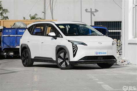 【aion Yplus 510km 70 乐享版侧前45度车头向右水平图片 汽车图片大全】 易车