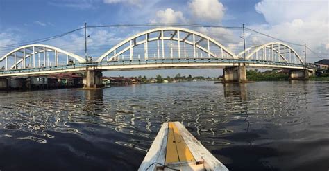 Jembatan Asam Sambas Di Sambas Atourin