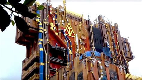 VIDEO The Collector S Fortress Fully Revealed As Construction Walls