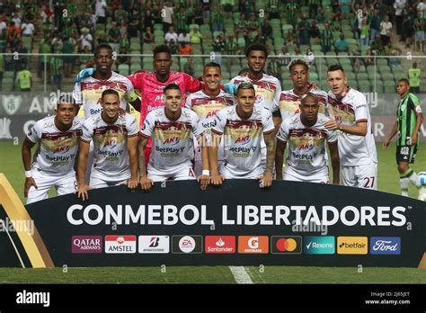 Jogadores Do Tolima Posam Para Foto Oficial Momentos Antes Da Partida