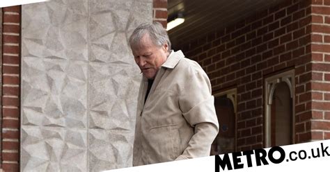 Coronation Street Spoilers Roys Sleepwalking Pain Ahead Of Operation