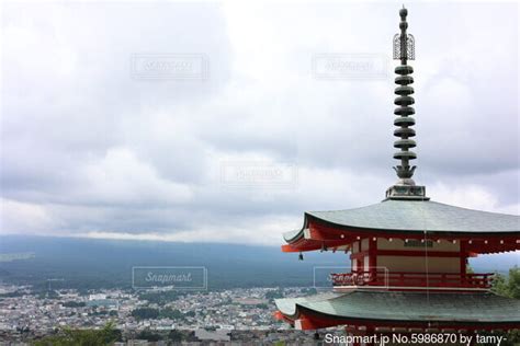 空にそびえる塔の写真・画像素材 5986870 Snapmart（スナップマート）