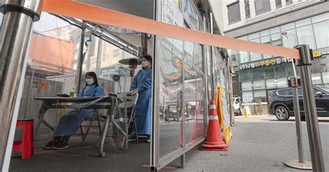 코로나 2만 146명 신규 확진이틀째 2만 명대