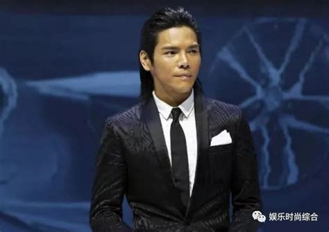 同是向家人，为何向华强夫妇独宠向佐，却对儿子向佑不闻不问？郭碧婷